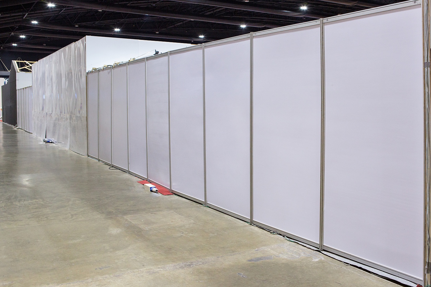 Les principales raisons d’installer des cloisons amovibles - Milioto ...